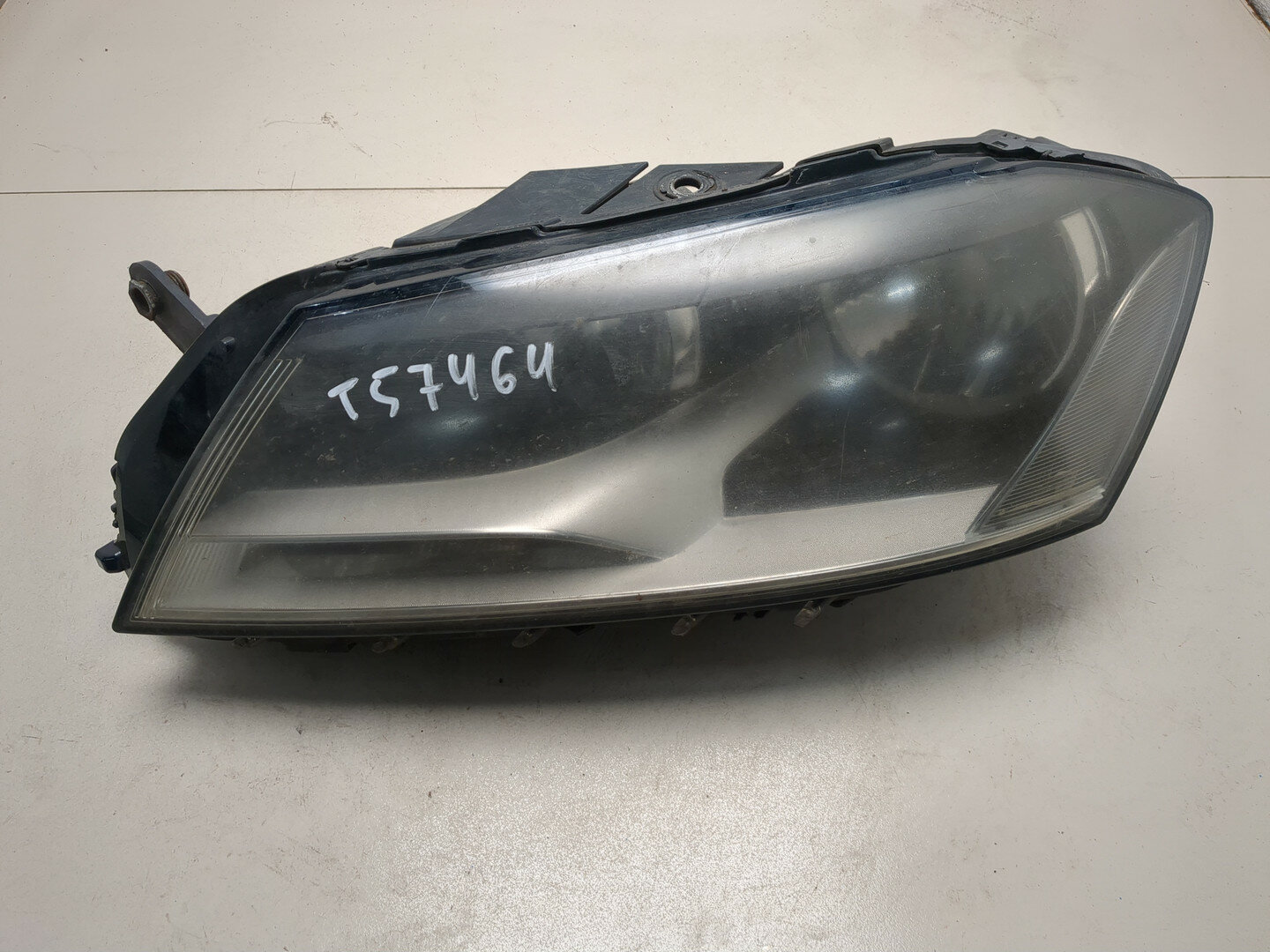 Фара (передняя) левая Volkswagen Passat 7 Европа Б/У