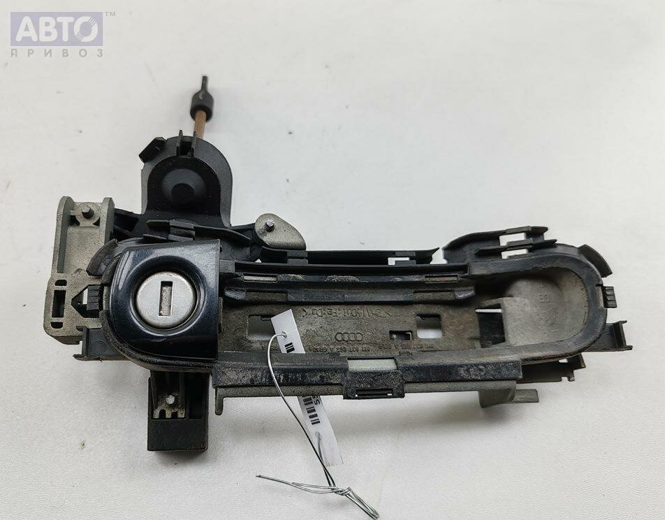 Личинка замка Audi A4 B6 (2001-2004)