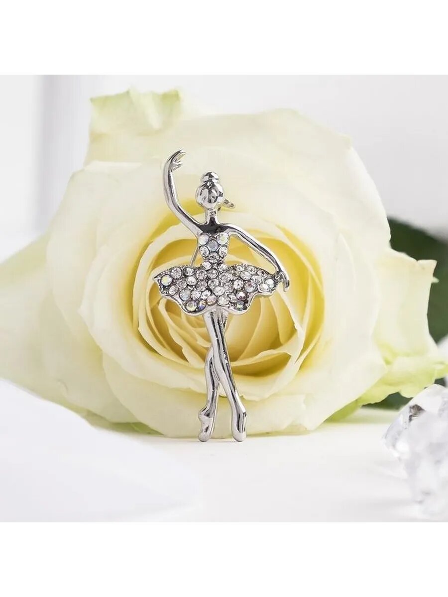 Брошь, стразы