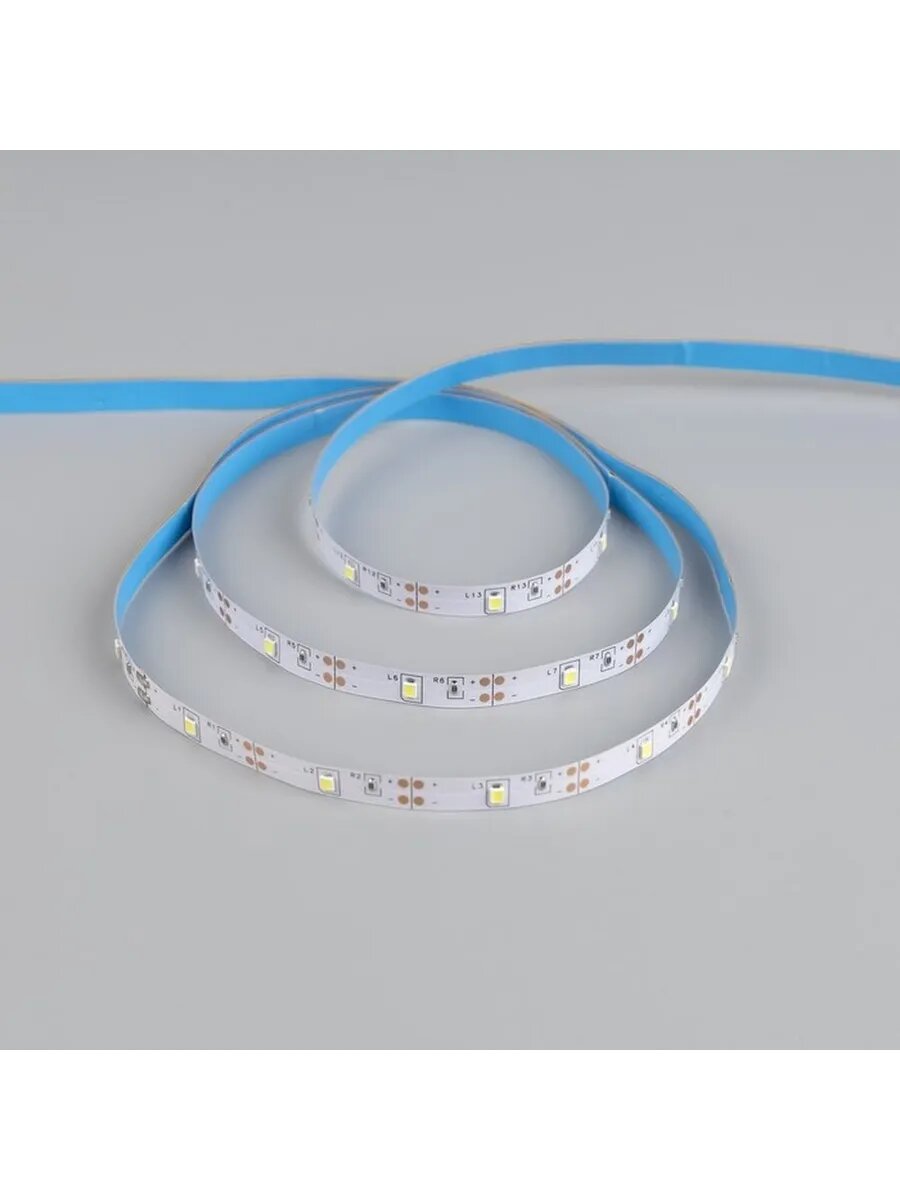 Гибкая светодиодная лента с батарейками и белым светом