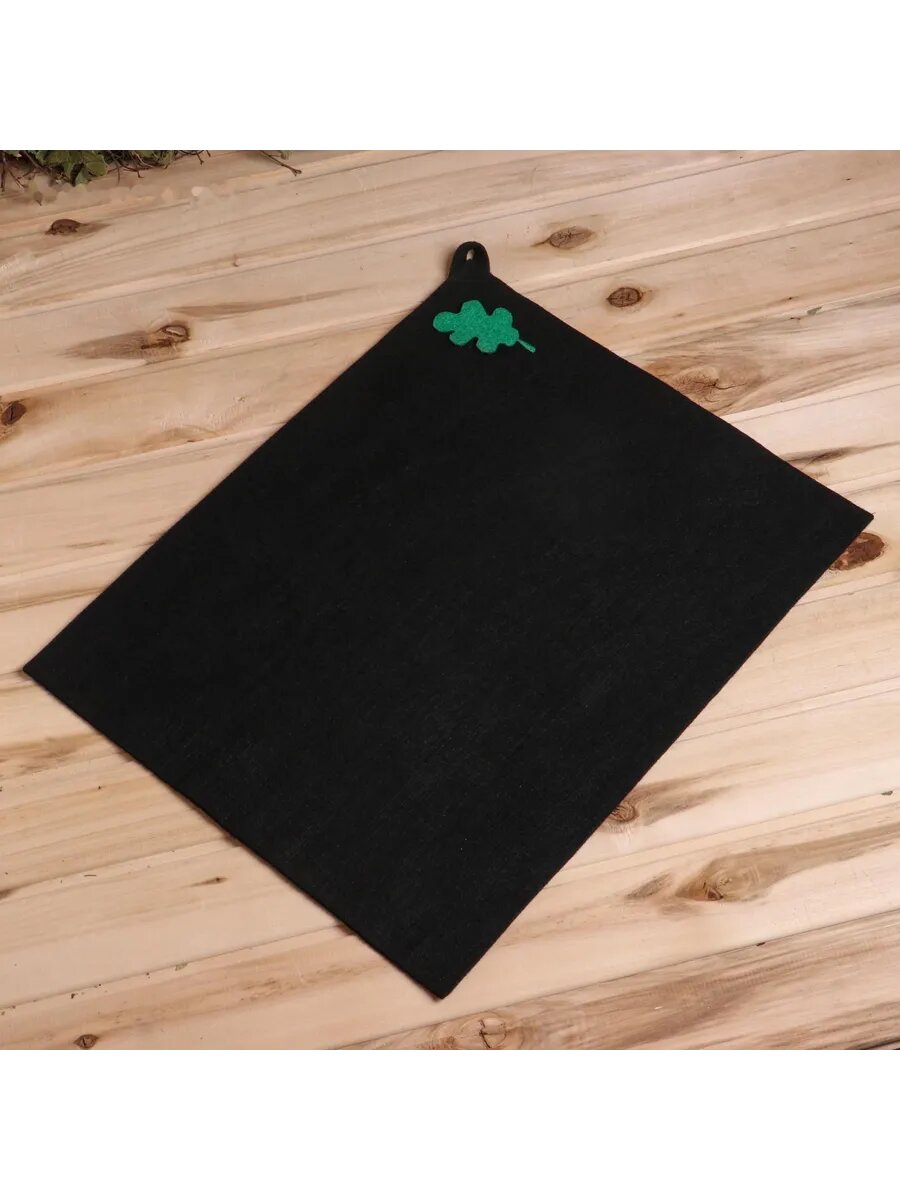Коврик для бани 50х40 см с аппликацией "Дубовый лист" черный