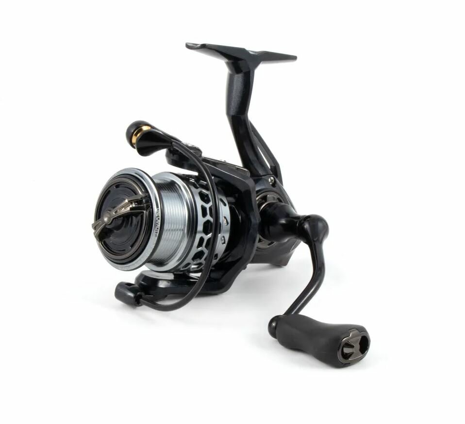 Катушка безынерционная Namazu Pro Diamond Carbon DC2500 , 8+1 подш, метал. шпуля, N-RDC2500