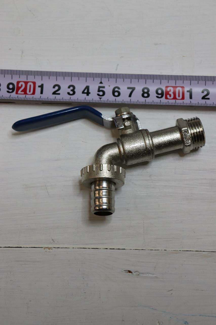 Кран шаровый 1/2 с рычагом для садового шланга
