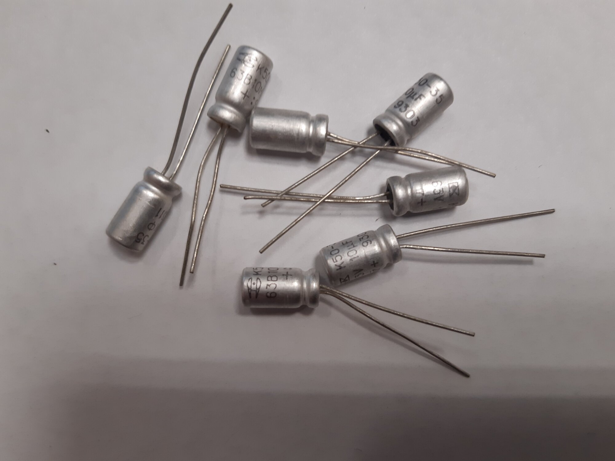 Конденсатор К50-35 63V 10mF (комплект 5 штук)