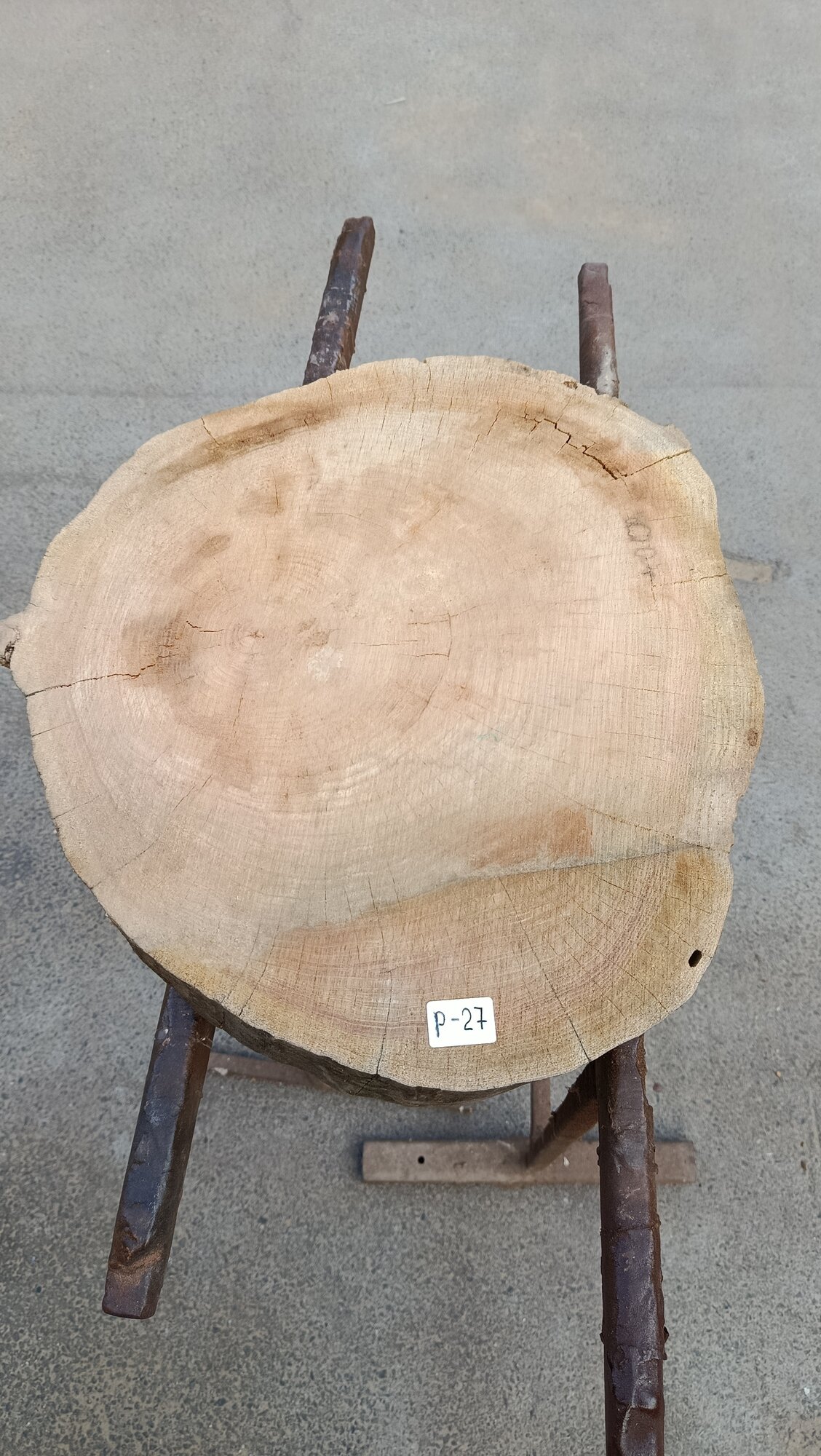 Спил из акации розовой 44х38х7 см(Р27) высушенный и не фрезерованный, не шлифованный