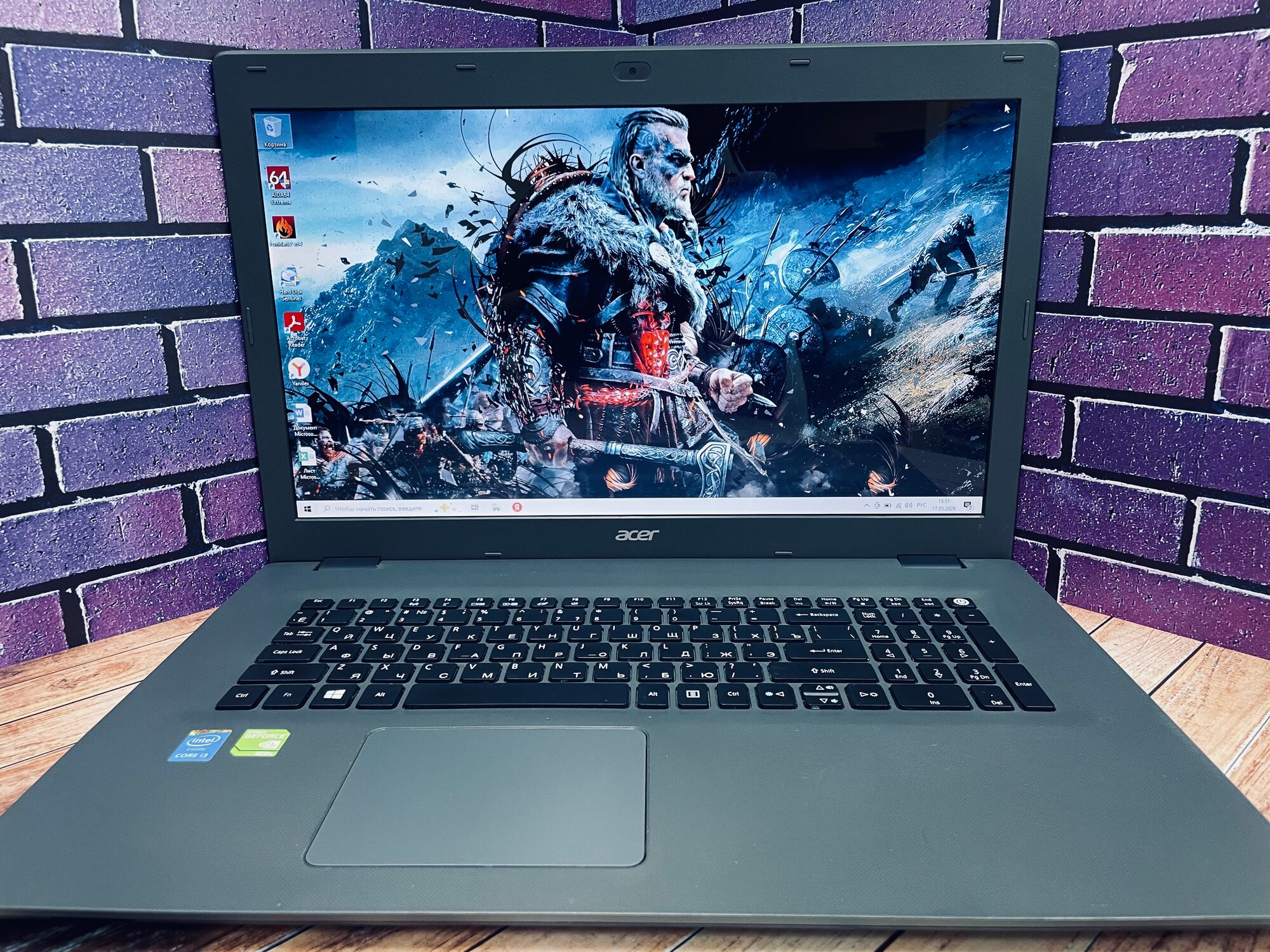 Ноутбук Acer Aspire E5-772G-30JD 17.3"/HD+/Intel Core i3-5005U/GeForce 920m 2Gb/RAM 8Gb/SSD 256Gb/Windows 10