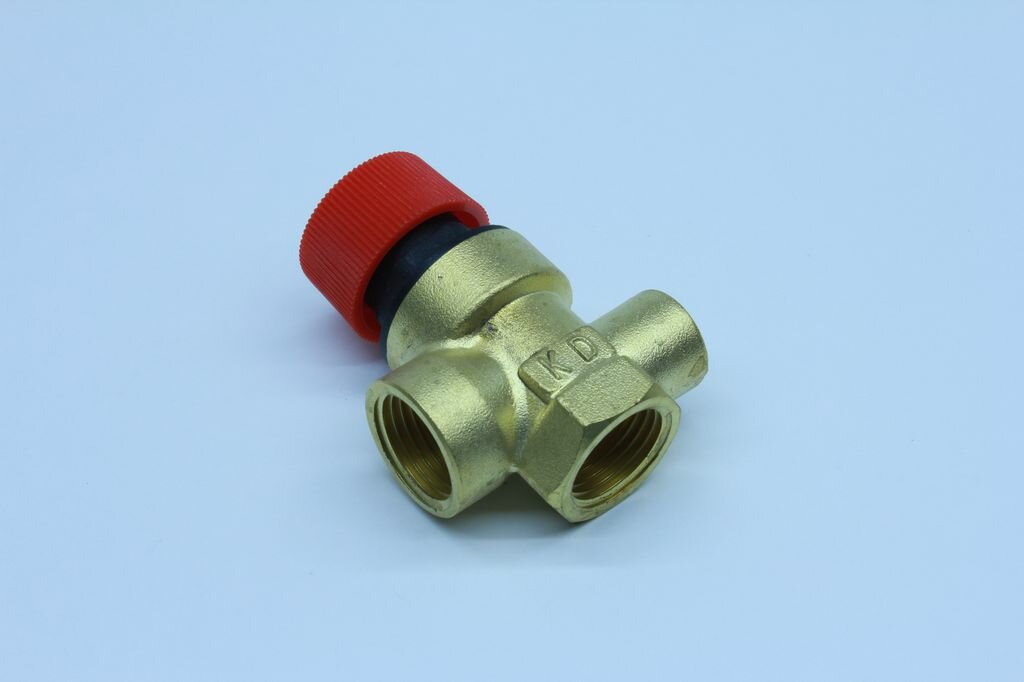 Предохранительный клапан для газовых навесных котлов Тип 8 1/2G 3 Bar