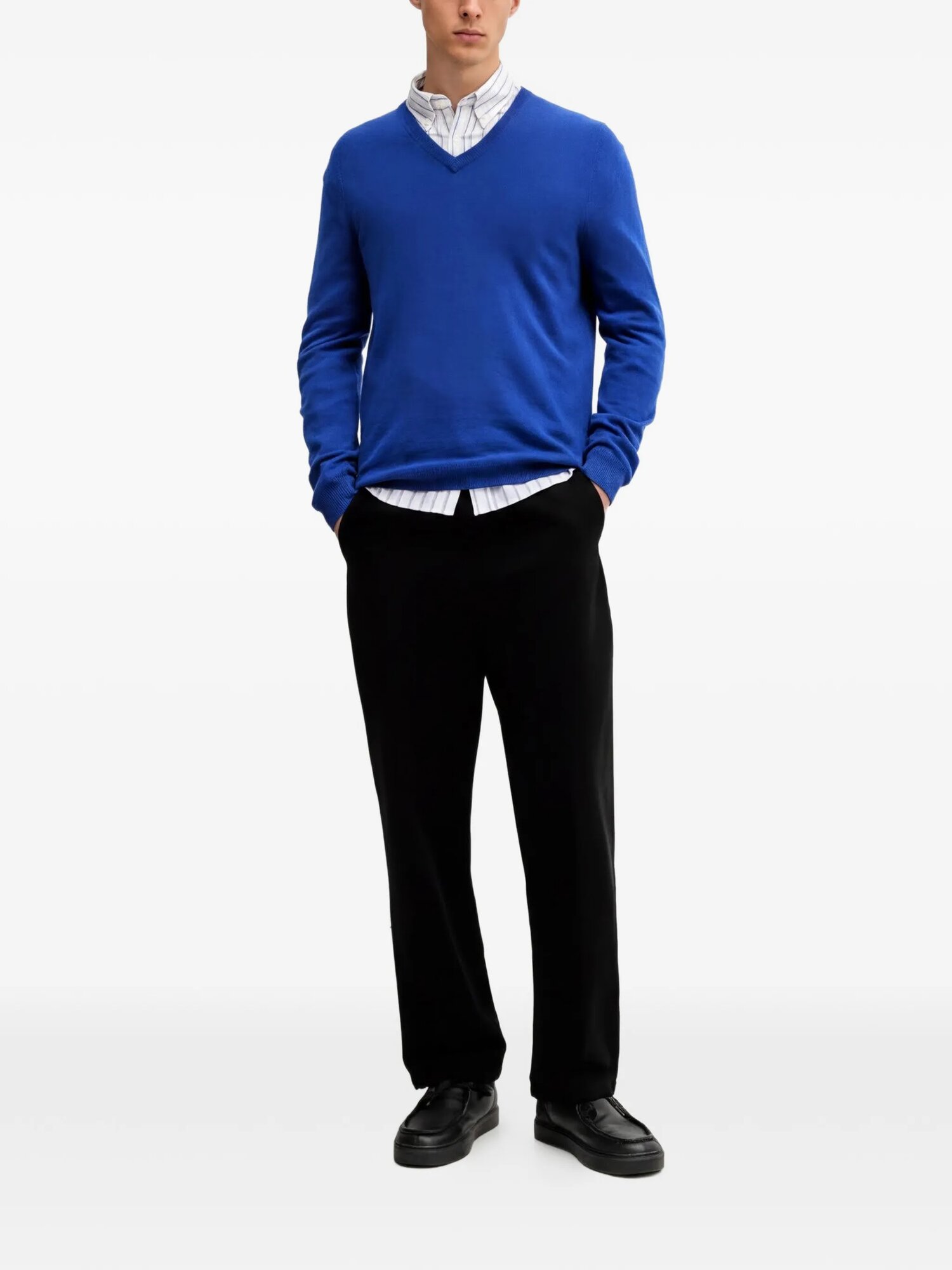 Свитер V-neck sweater