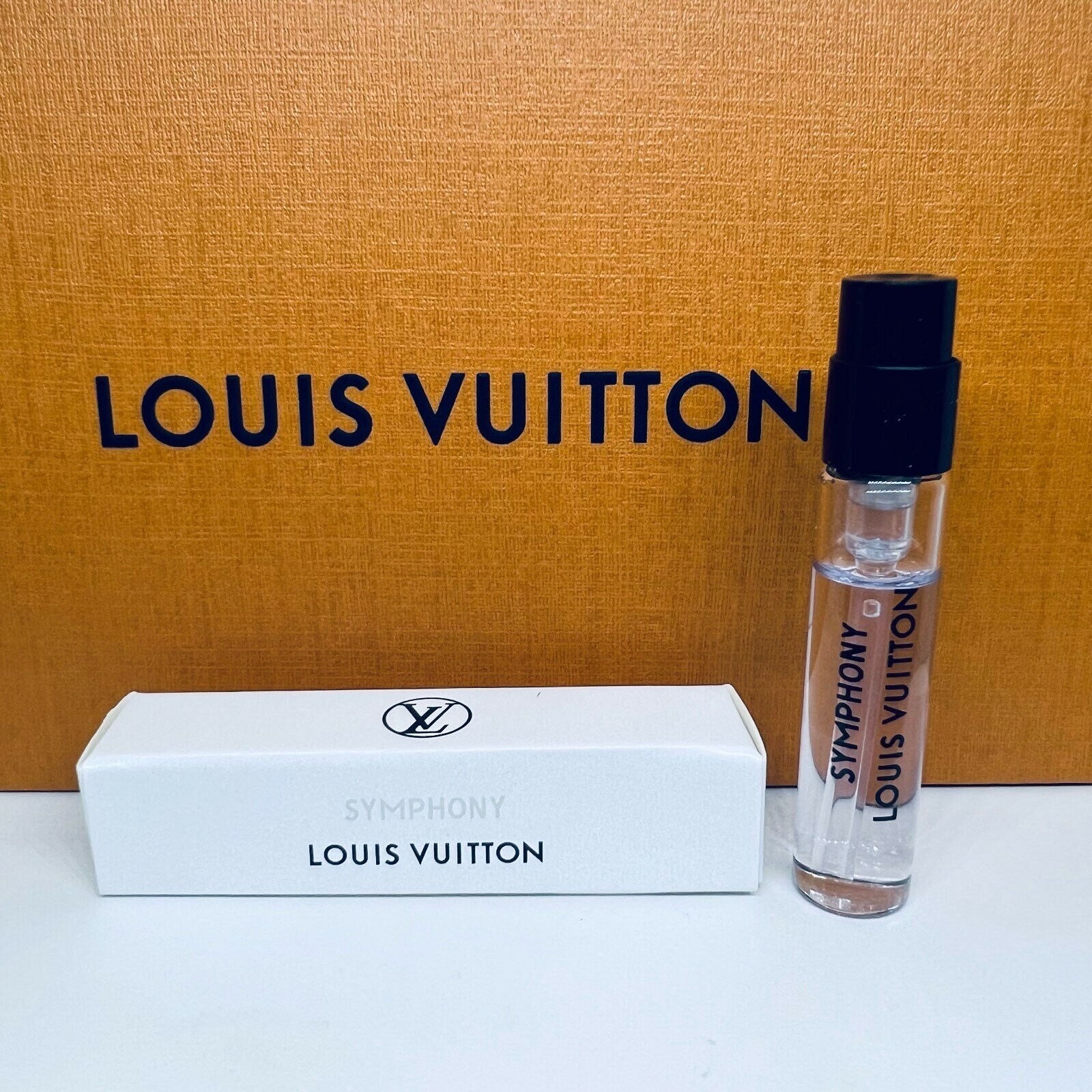 Louis Vuitton Symphony 2 мл Extrait de Parfum , духи унисекс , цитрусовые