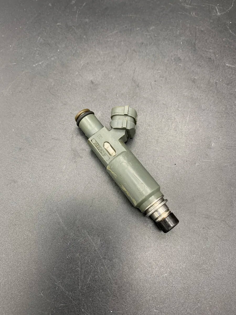 Форсунка топливная Контрактный Mazda