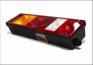 Фонарь задний правый UNIVERSAL с габаритом и АМР разъемом 24В Маз евро, Камаз, С/Маз, Урал