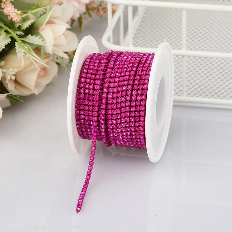Цепочка с кристаллами 2 мм, 10 ярдов, Mocha Fuchsia