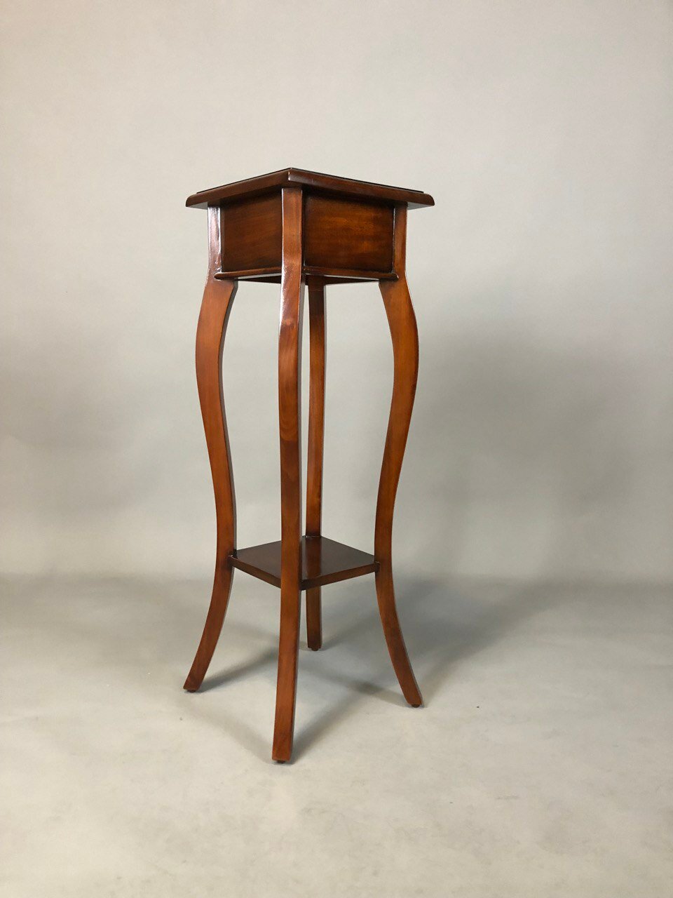 Интерьерная напольная подставка для цветов от DOMKORLEONE, красное дерево, 30×30×90, цвет орех CMH32 (темно-коричневый)