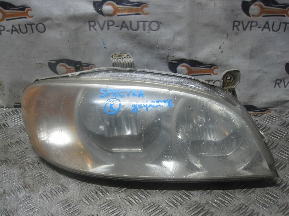 Фара правая Kia Spectra 2001—2004 Kia