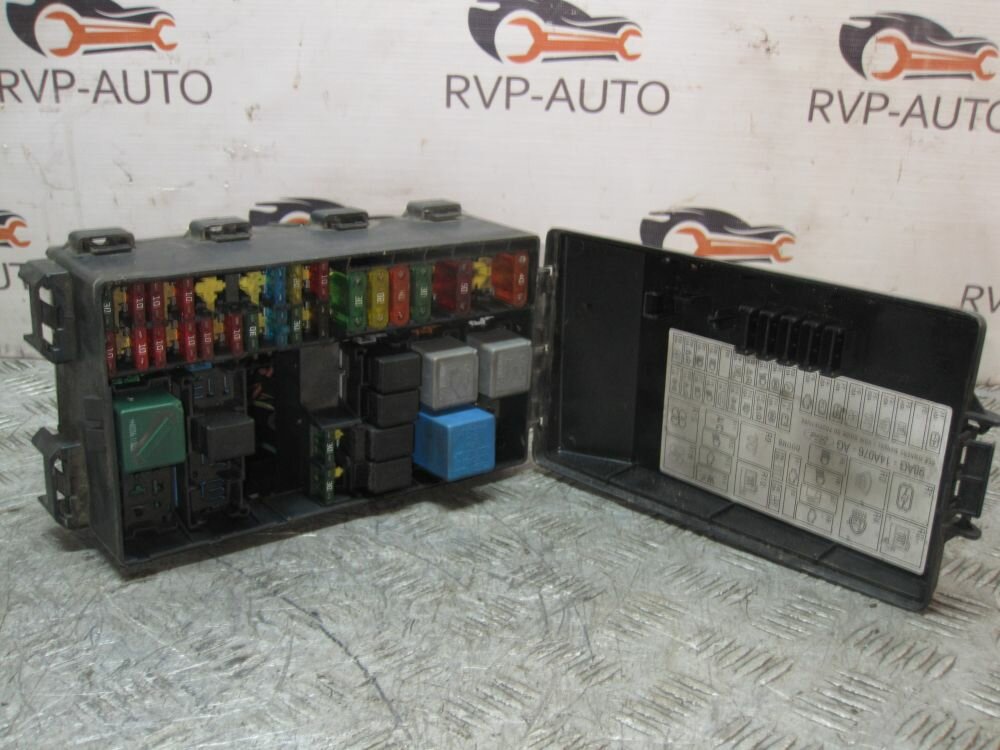 Блок предохранителей Ford Focus 1 1.4 1998-2005