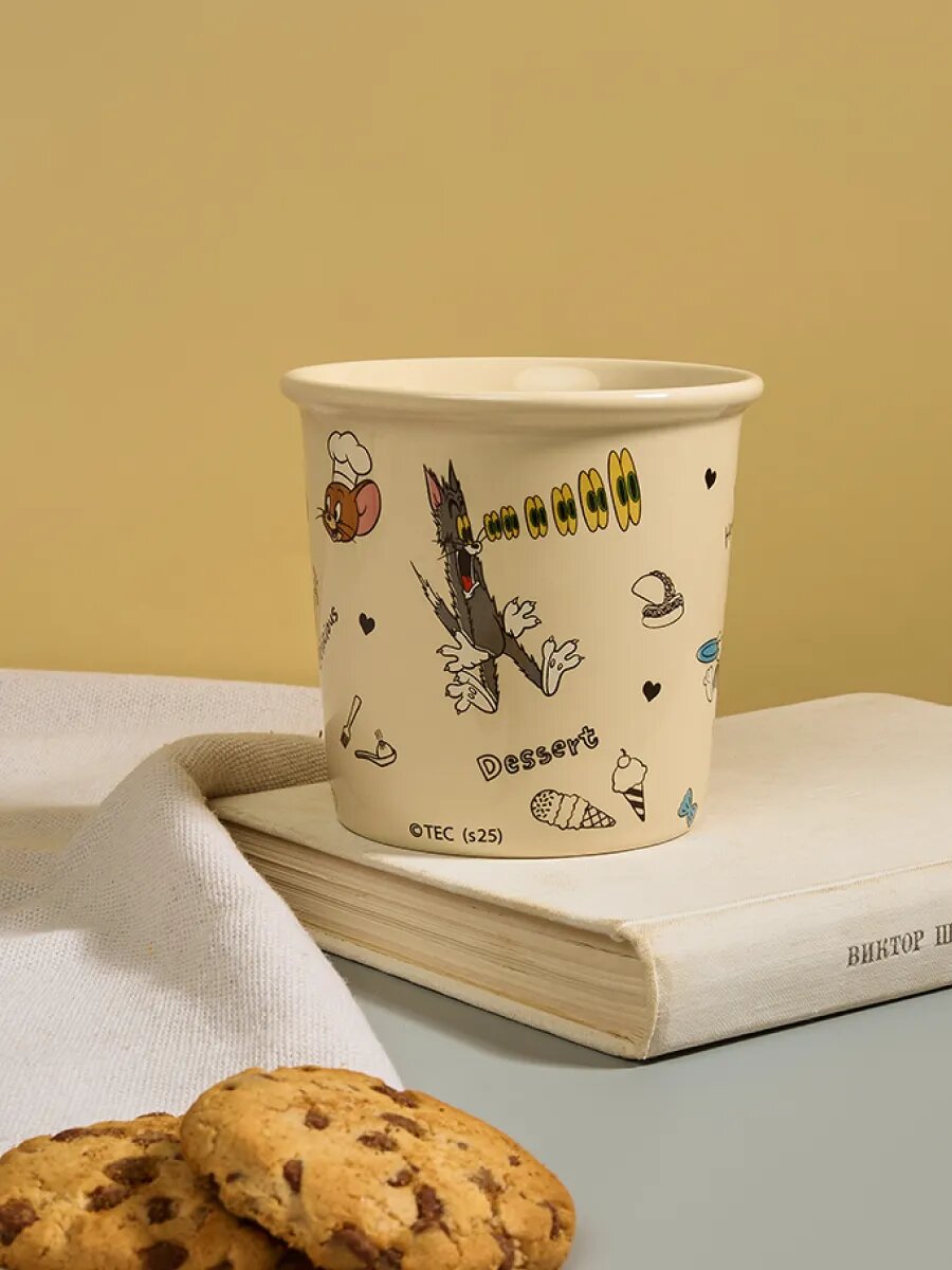 Стакан для кофе DB HOMME "Том и Джерри", керамический, бежевый/серый