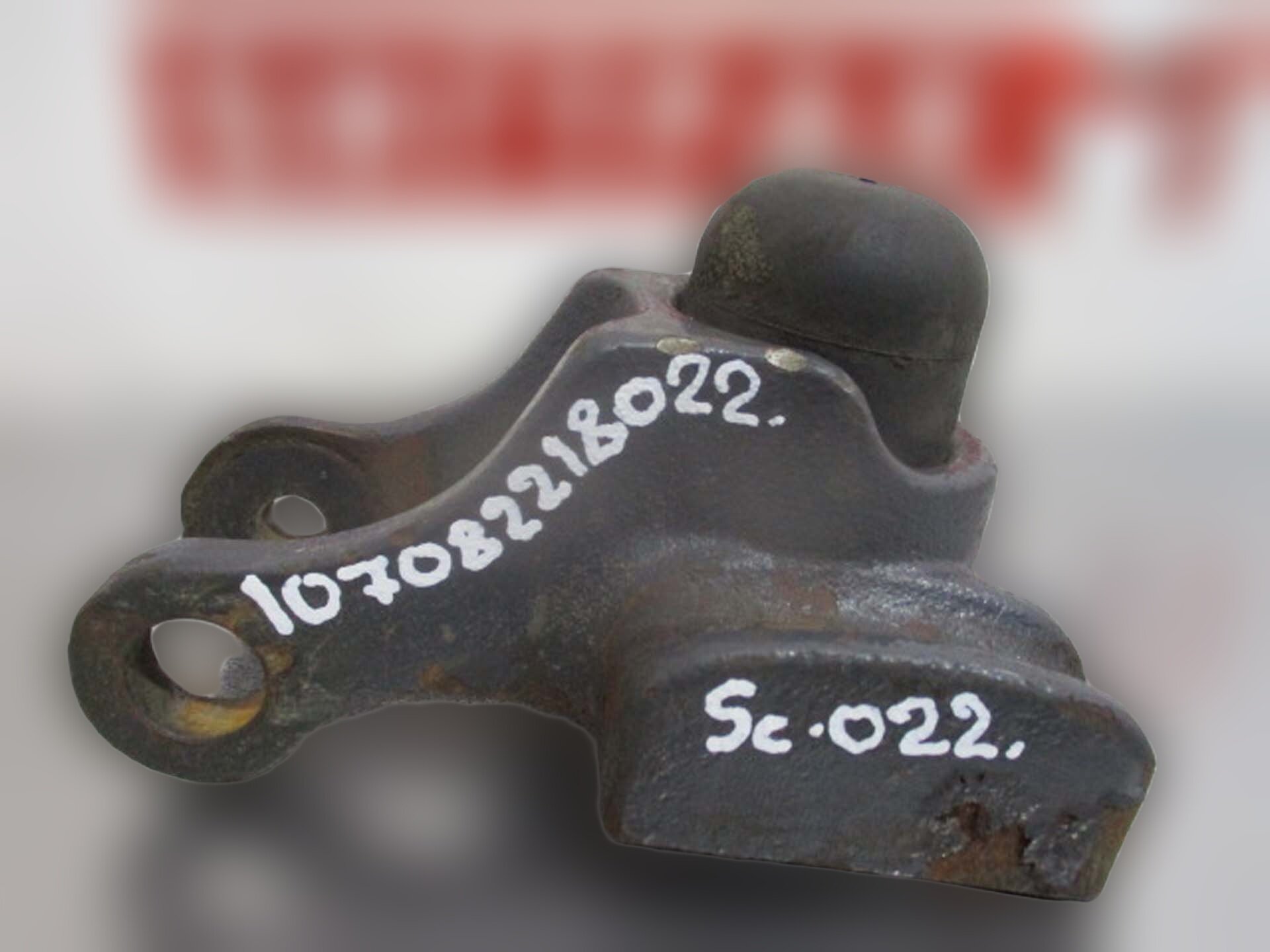 Кронштейн переднего амортизатора нижний в сборе с отбойником SCANIA P, R, G