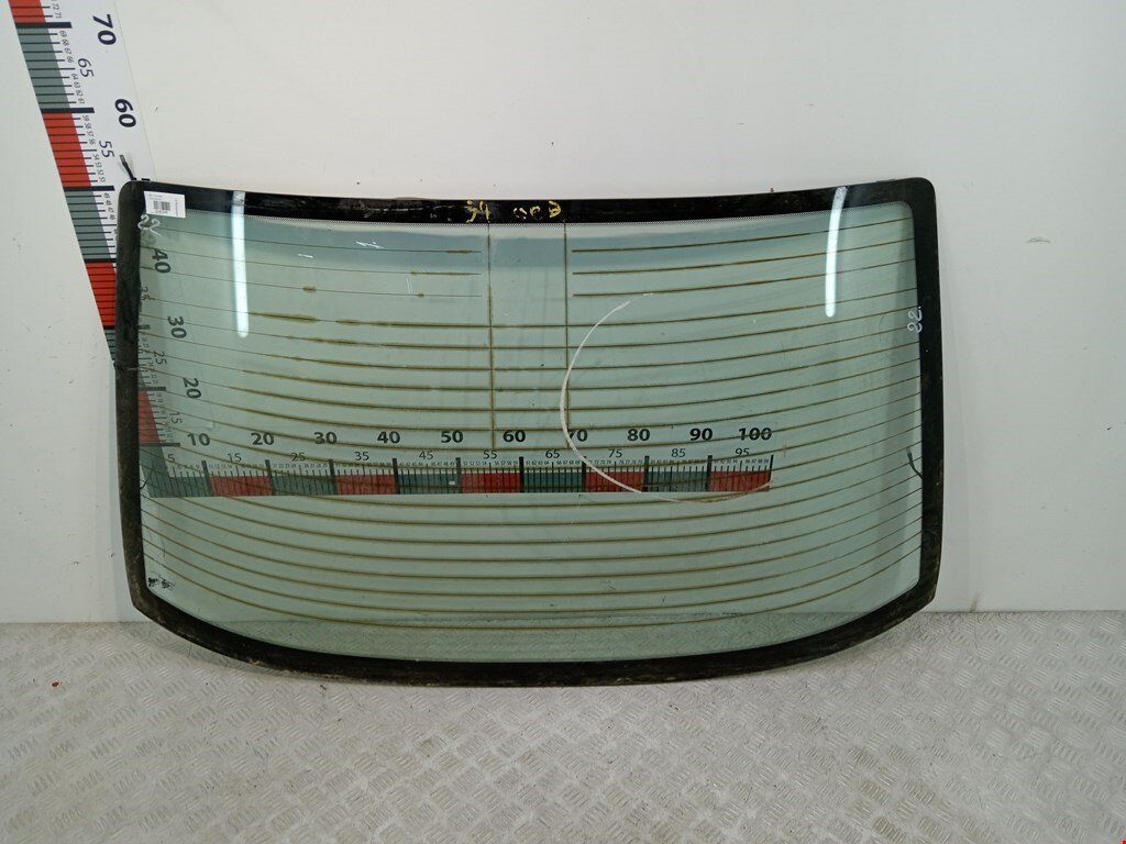 Стекло заднее BMW 5-Series (E34) 51318181395 арт. 2240346