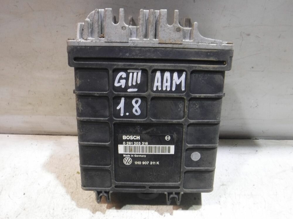 Блок управления двигателем VW Golf III 1H0907311K