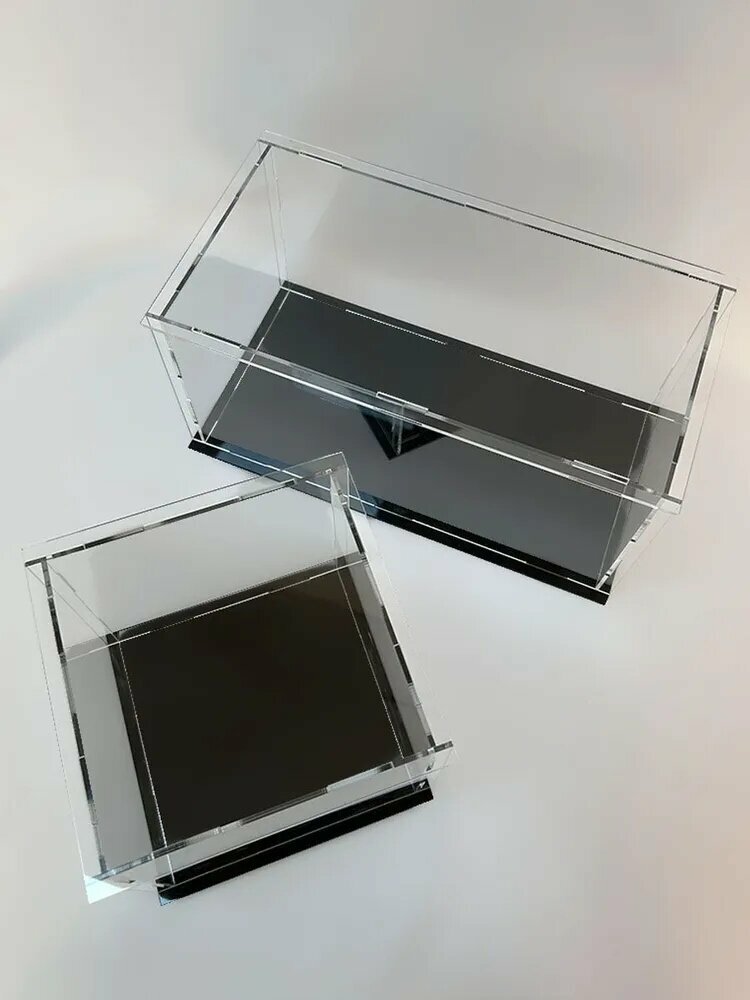 Прозрачная акриловая коробка для дисплея 35*10*10cm