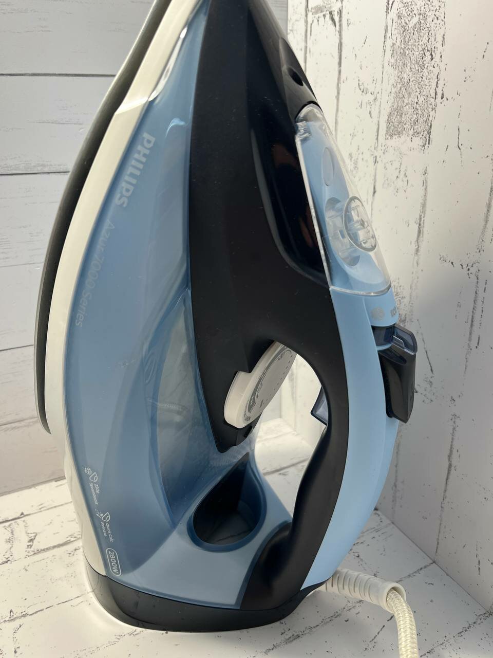 Утюг Philips DST7020/20, SteamGlide Plus, бренд, легкий, надежный