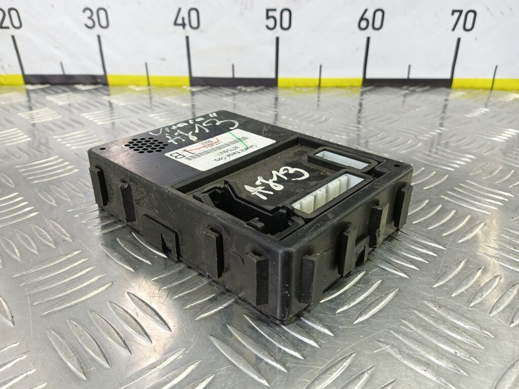 Блок комфорта Б/У для SUZUKI Grand Vitara II (2005—2008) 3677064J11