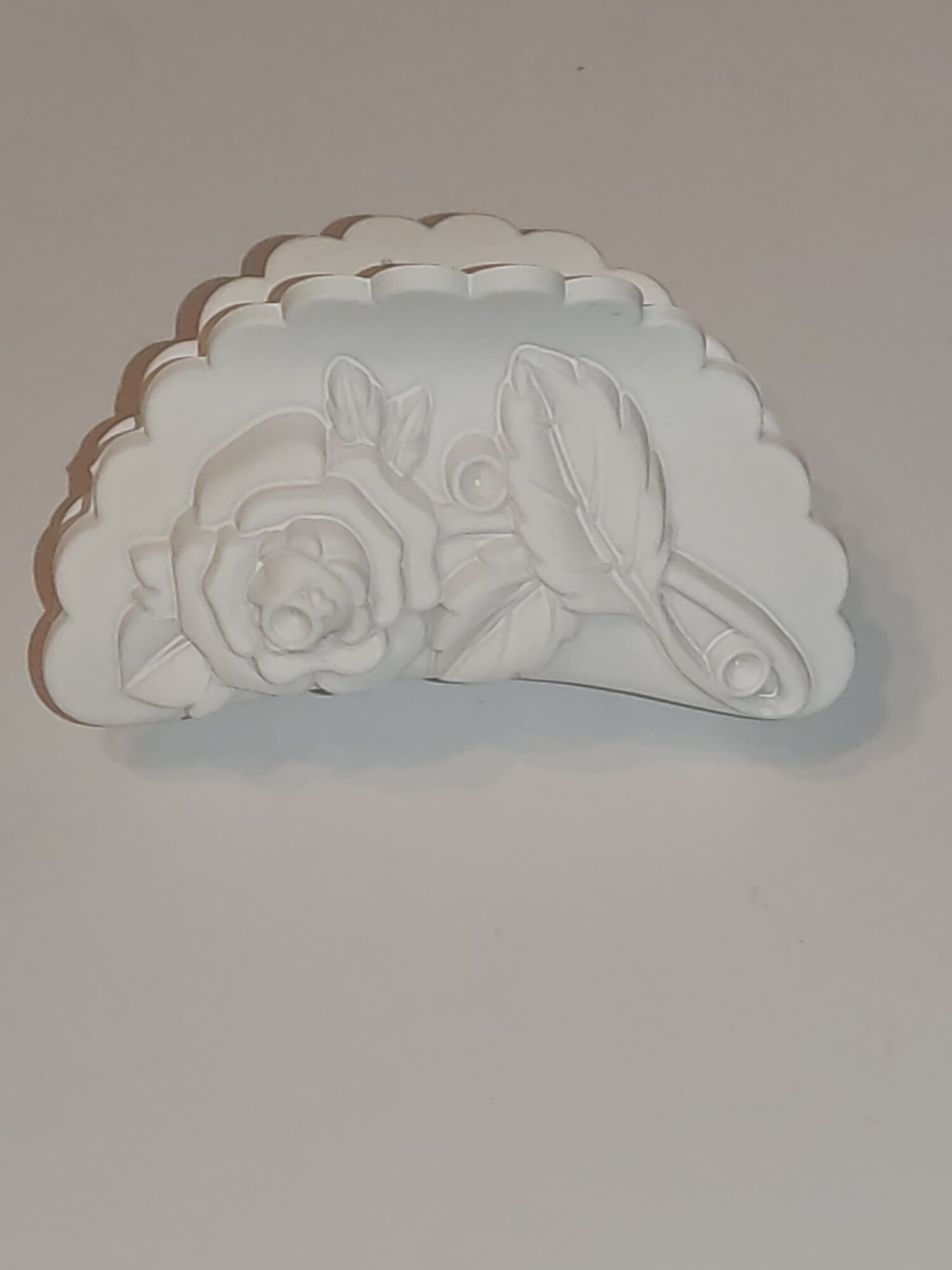 Заколка краб для волос "Роза", пластик, белый, матовый, 7.5 см