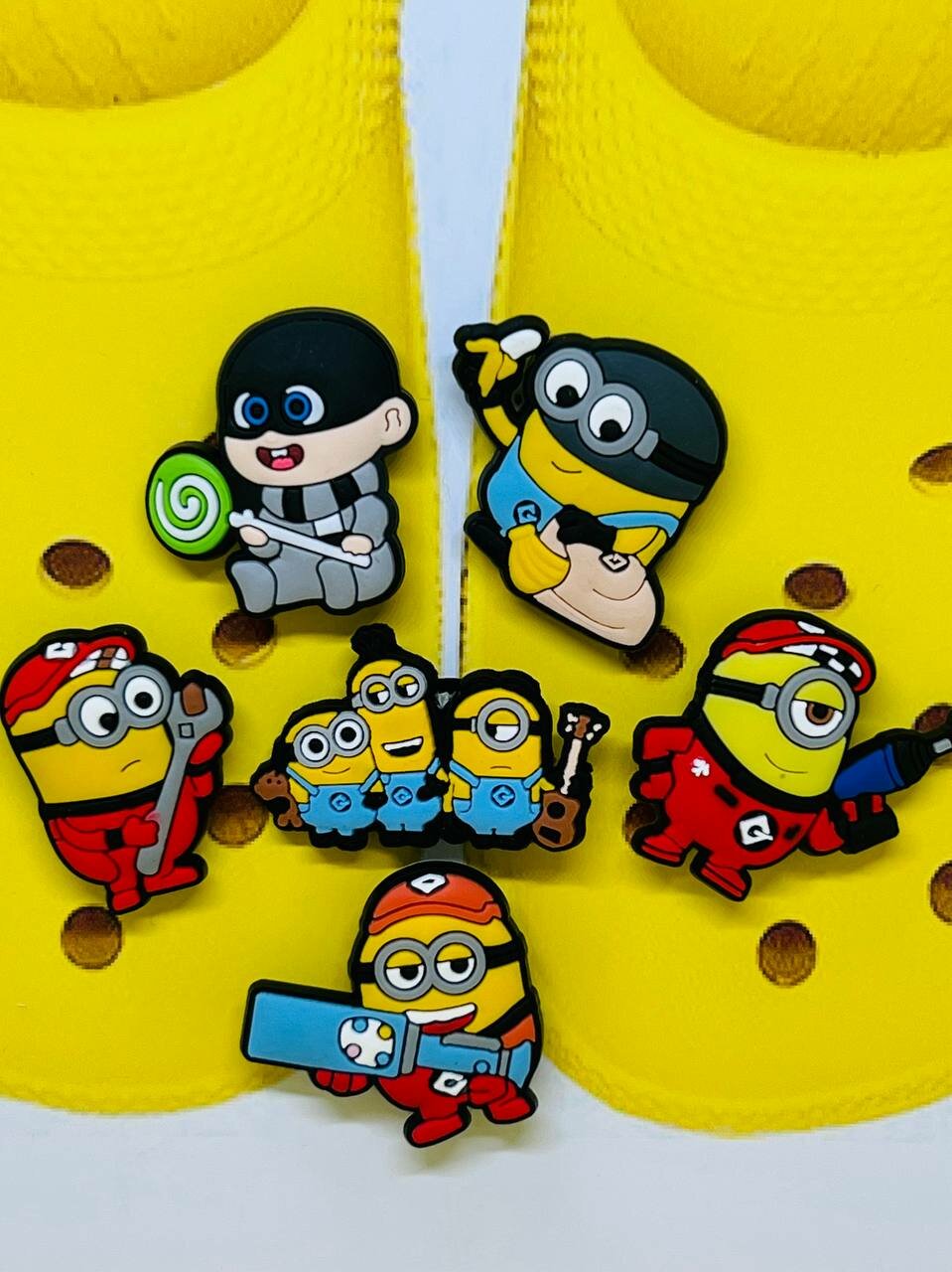 Джибитсы для Crocs Миньоны 6 шт