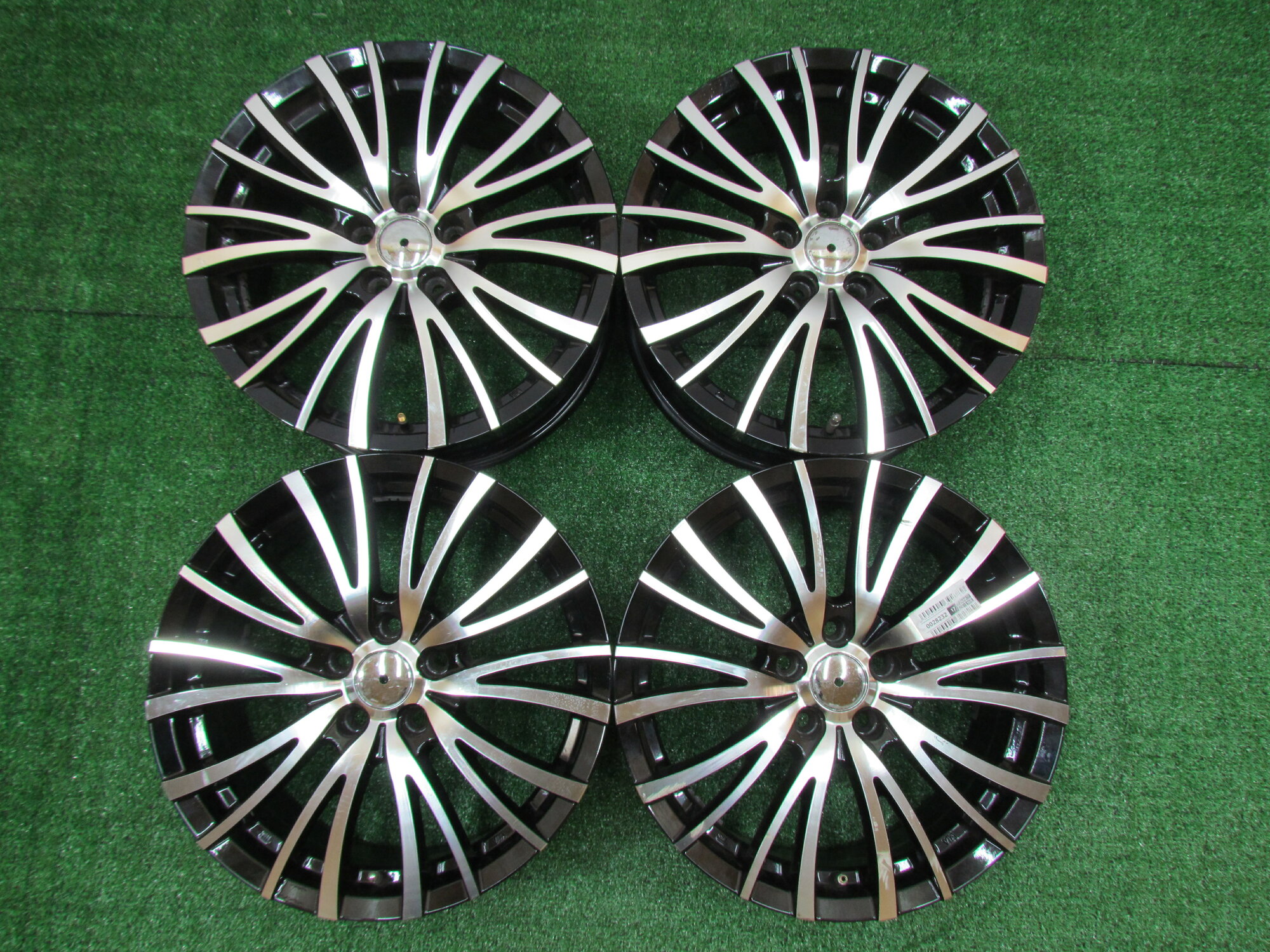 Комплект колесных дисков Volvo R17 7J ET50 5*108 DIA63.4 (реплика) 0028232