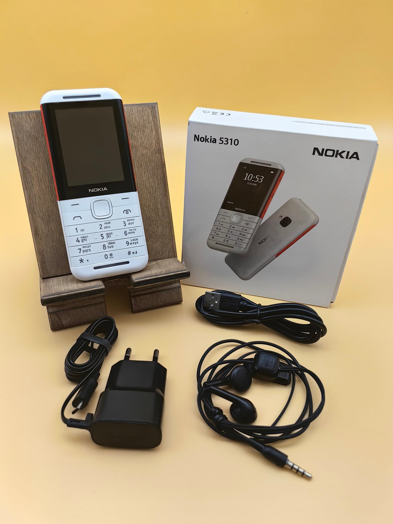 Мобильный раритетный кнопочный телефон Nokia 5310 Dual Sim, Белый