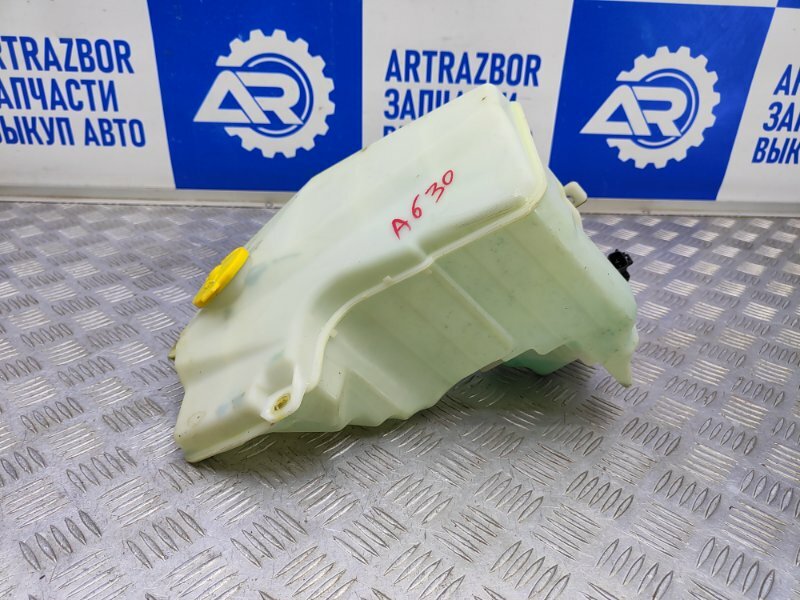 Б/У Бачок омывателя лобового стекла Mazda Mazda 6 GG / Мазда Мазда 6 GG 1.8 L8 120 Л.С 2002