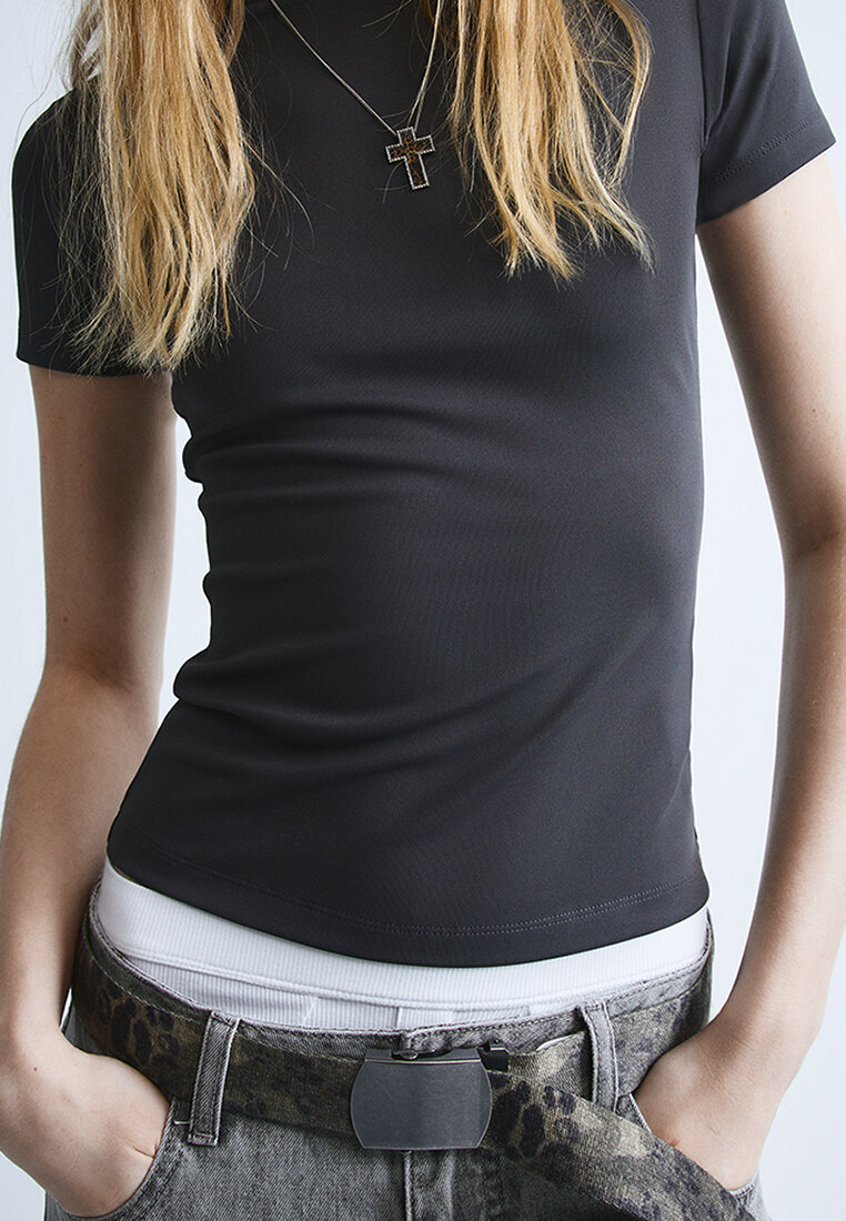 Футболка YNG