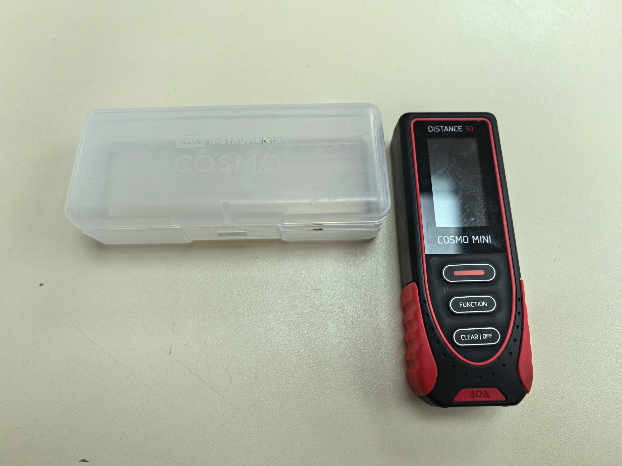 Лазерный дальномер ADA Cosmo Mini, точность ±3 мм, дальность до 30 м, IP54 БУ уценка