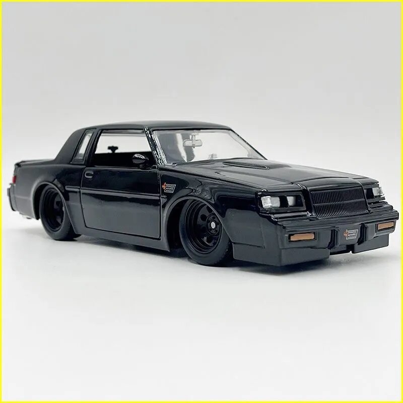 Эксклюзивная литая миниатюра 1987 Buick Grand National в масштабе 1:24 для автоколлекции