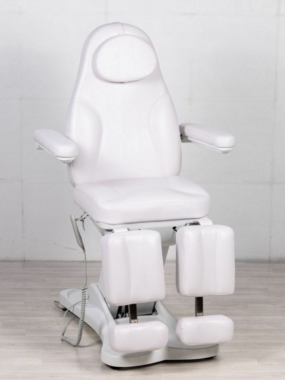 Педикюрное кресло на 5-ти моторах Moden