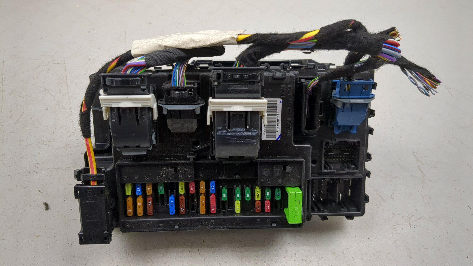 Блок предохранителей Ford Explorer Б/У