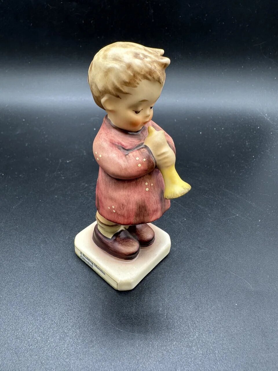 Статуэтка Маленький Маэстро фарфор Hummel Goebel