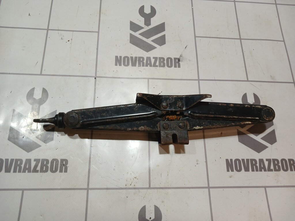 Домкрат Ford Focus 1 1998-2004