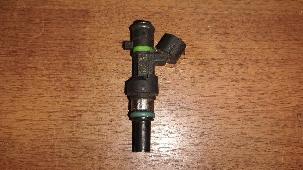 Форсунка топливная Nissan Note