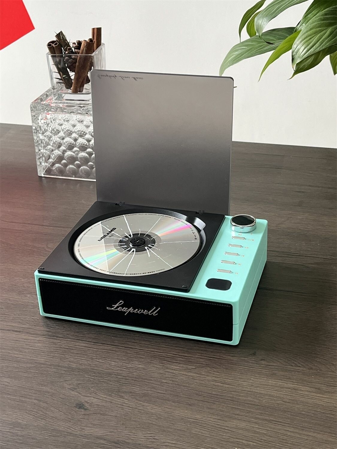 Портативный CD проигрыватель плеер с пультом управления Радио, CD, USB, MP3, Bluetooth, SD карта, AUX