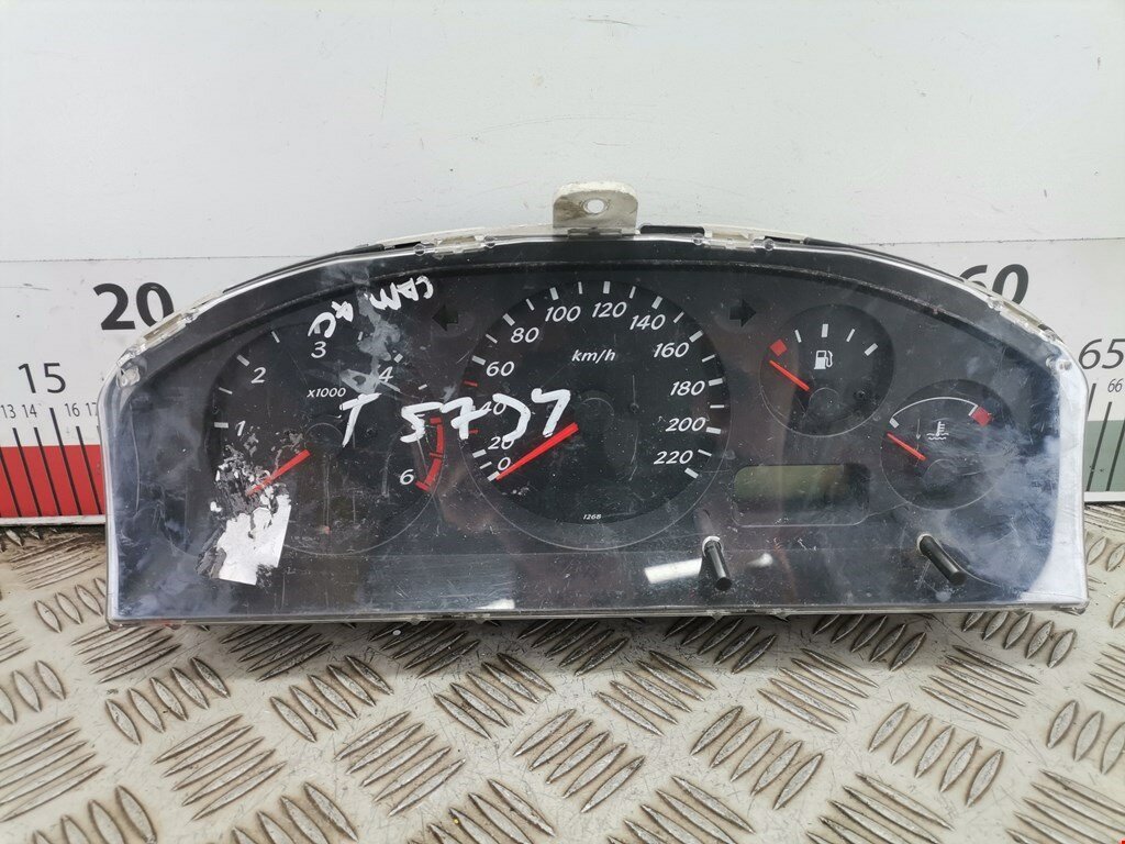 Панель приборная (щиток приборов) Nissan Almera N16 арт. 2268485