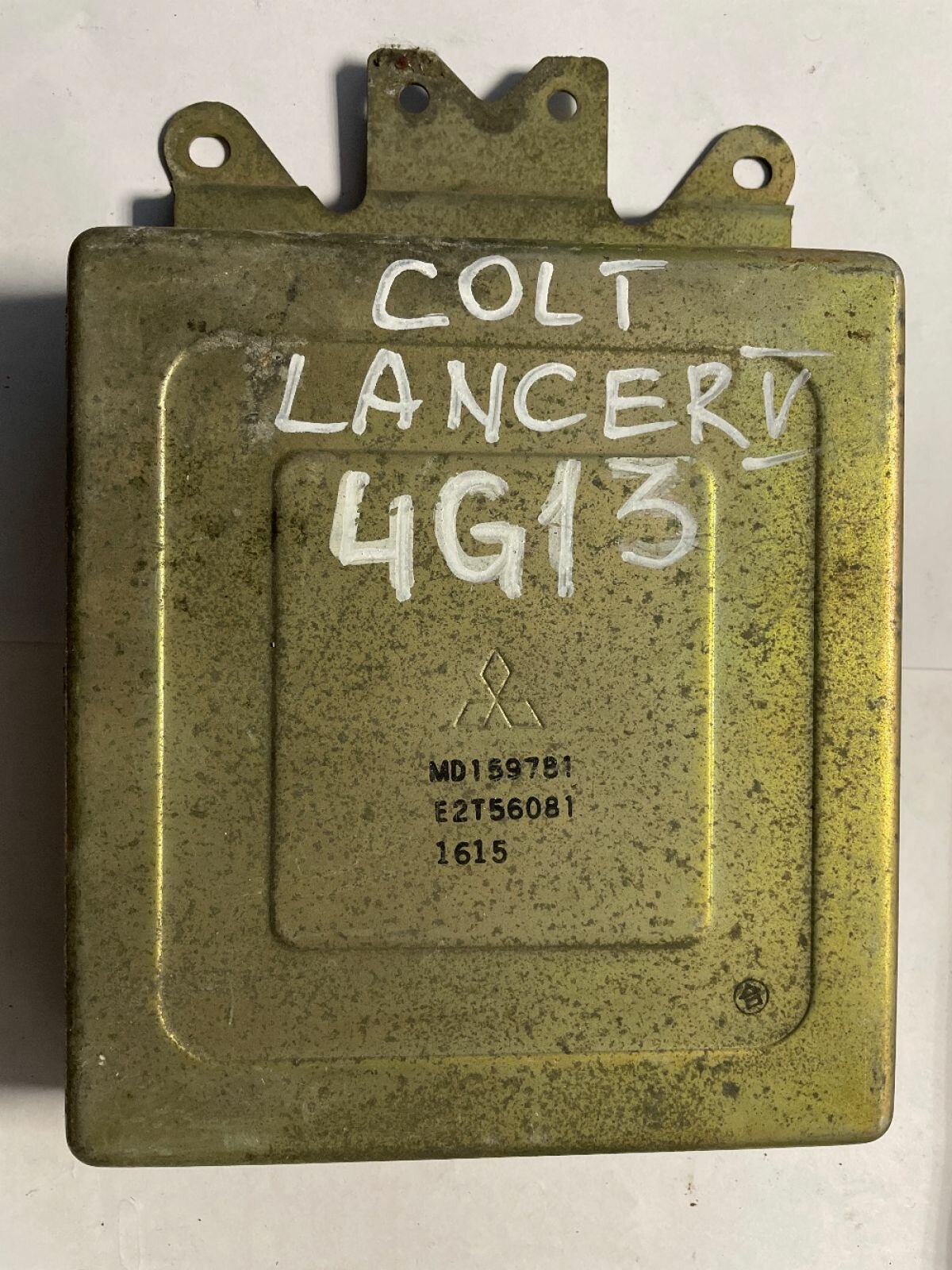 Блок управления двигателем Mitsubishi Lancer 5 MD159781