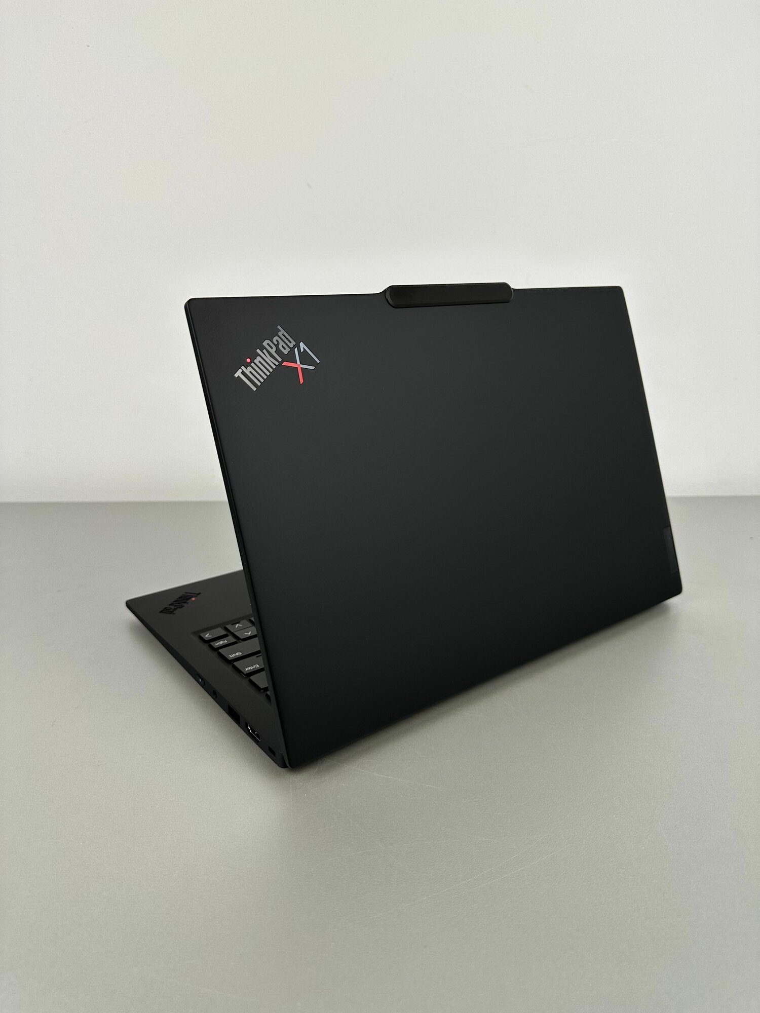 Ноутбук Lenovo X1 Carbon Gen 12 / Ultra 5 125H, 32GB, 512GB, OLED, 2.8K, 4G