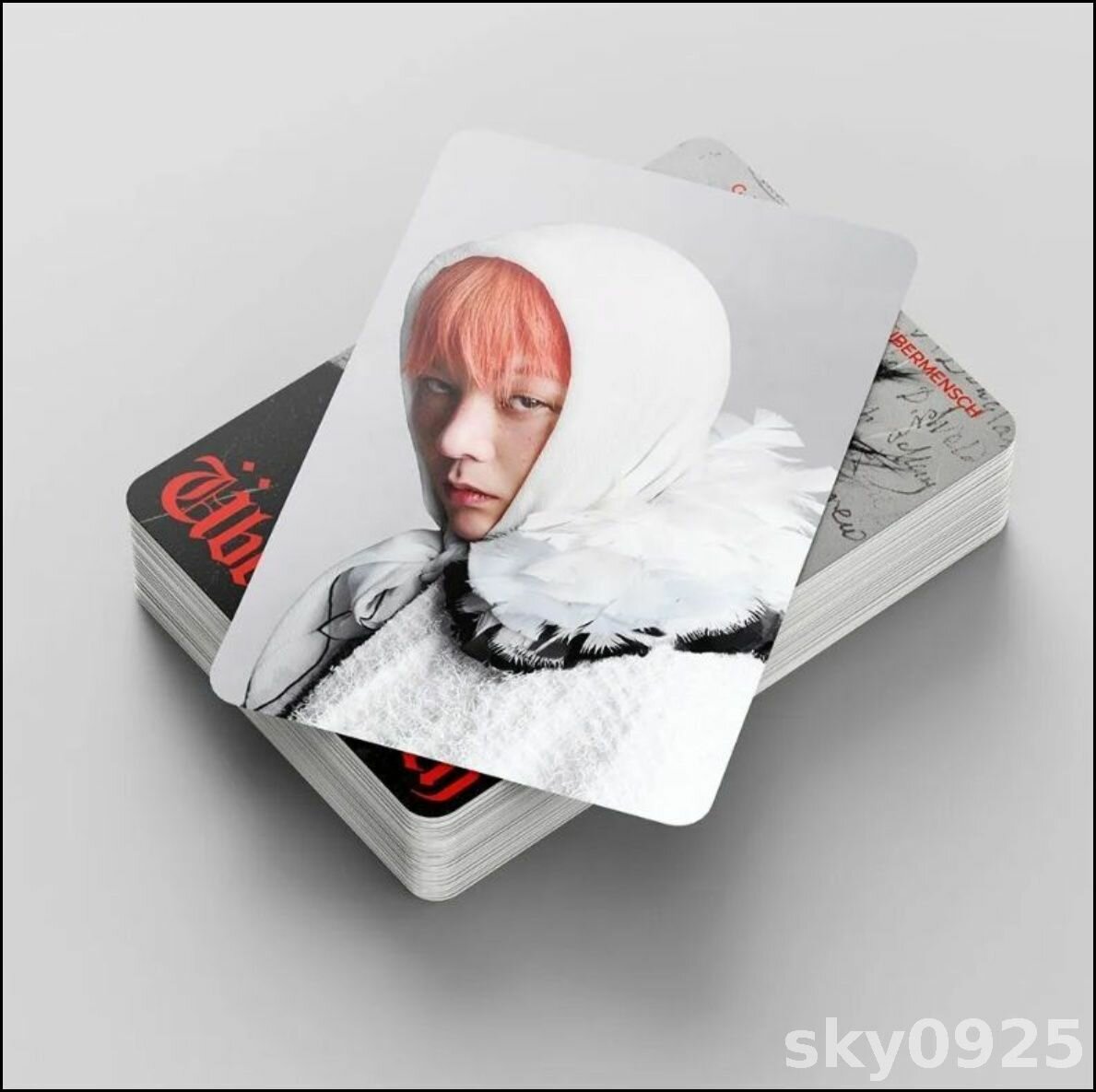 Эксклюзивный набор из 55 LOMO карт GDRAGON для альбома ubermensch, включая плакат и коллекционные карточки BIGBANG