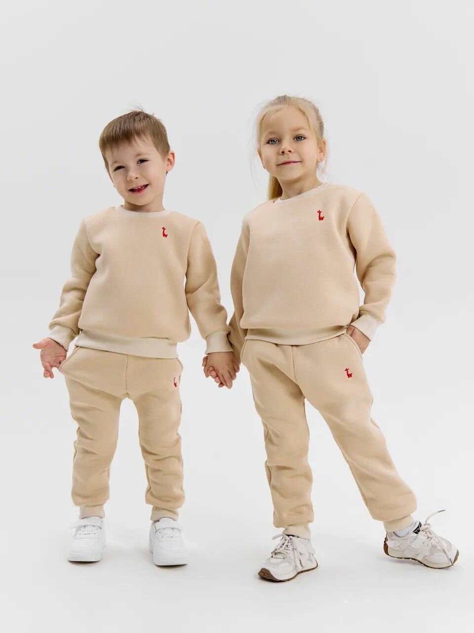 Костюм спортивный