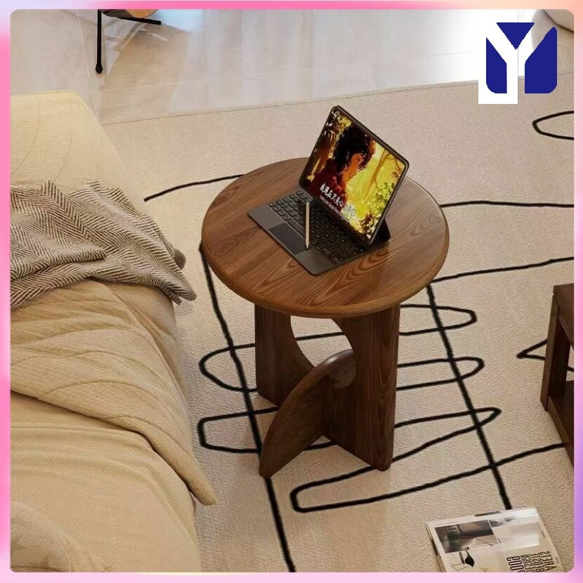 Дизайнерский журнальный столик из того же массива дерева, итальянская светлая роскошная мебель