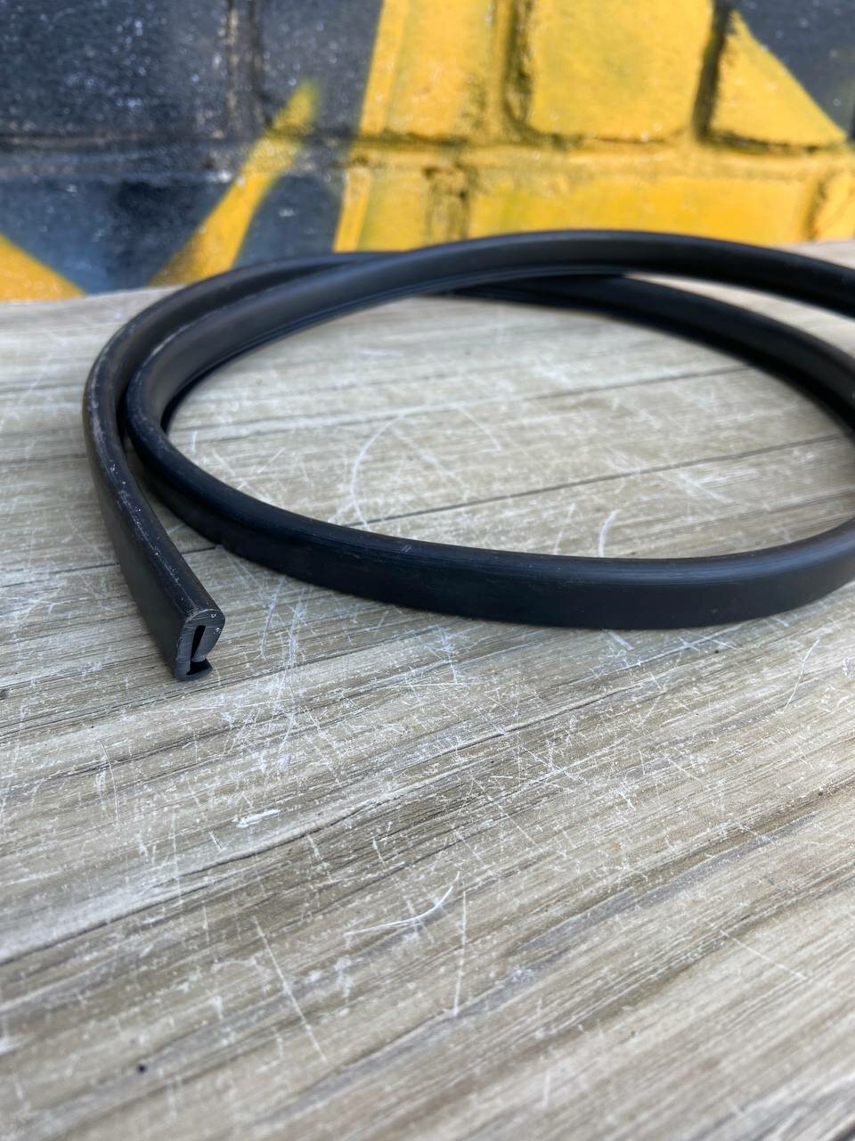 Уплотнитель водостока, 2 метра, для автомобиля ГАЗель 3302, на две стороны