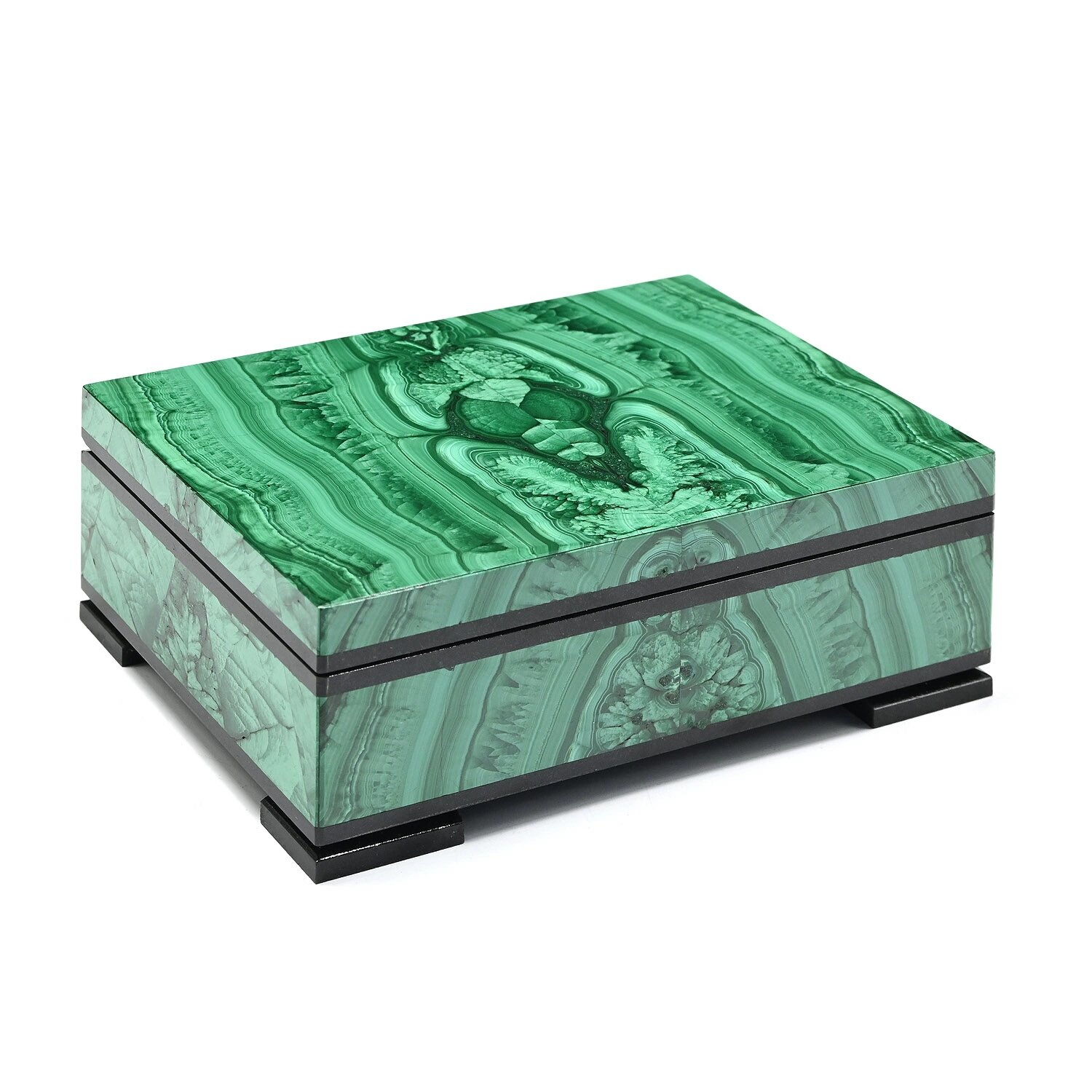 Ларец из малахита 120*80*45мм .