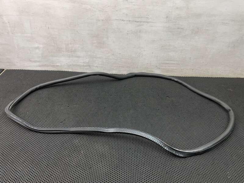 Уплотнитель двери BMW 7-Series F04 N63B44A 4.4 арт. 62994