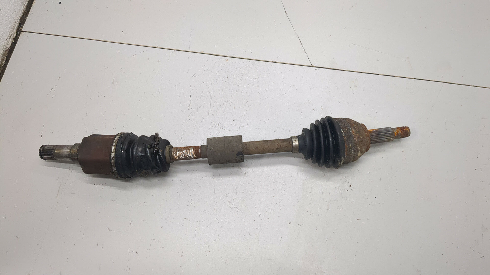 Полуось (вал, шрус) левая передняя Ford Focus 1 Б/У